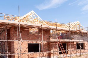 Namų Statyba už Protingą Kainą